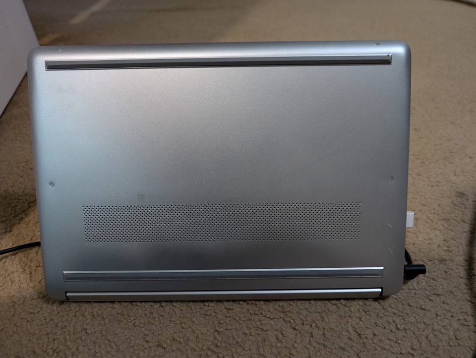 HP 14" Laptop , AMD Ryzen 5500U, 1TB SSD, 16GB RAM (Charger Included ...