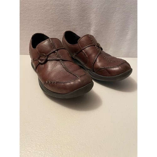 Clarks Wave leather slip on brown size 7.5 Round Toe Comfortable Casual ...