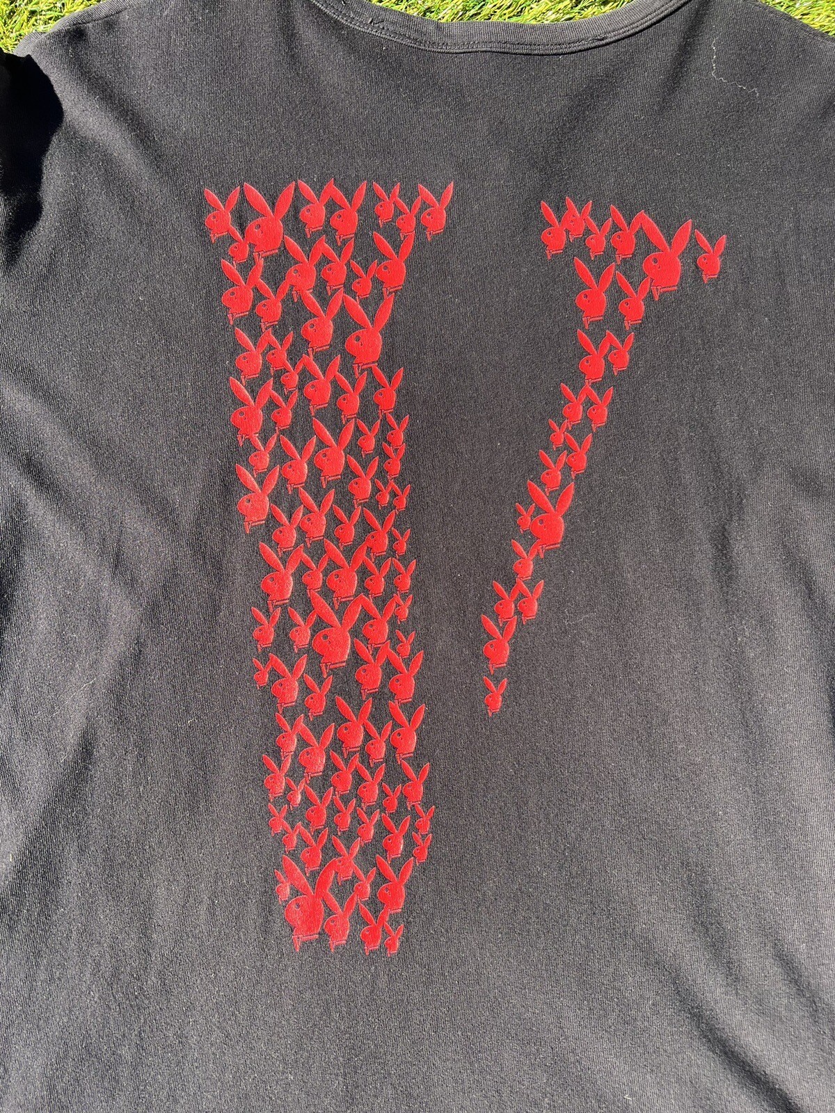 Vlone x Playboi Carti Black and Red XL/ Oversized T-S… - Gem
