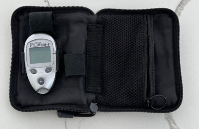 FREESTYLE Flash Blood Glucose Meter Monitor with Carrying Case ABBOTT ...