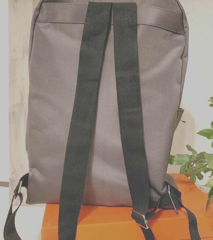 Nylon Large Quilted Backpack DSW M/L Gray Black Straps 17x12x6 inches ...