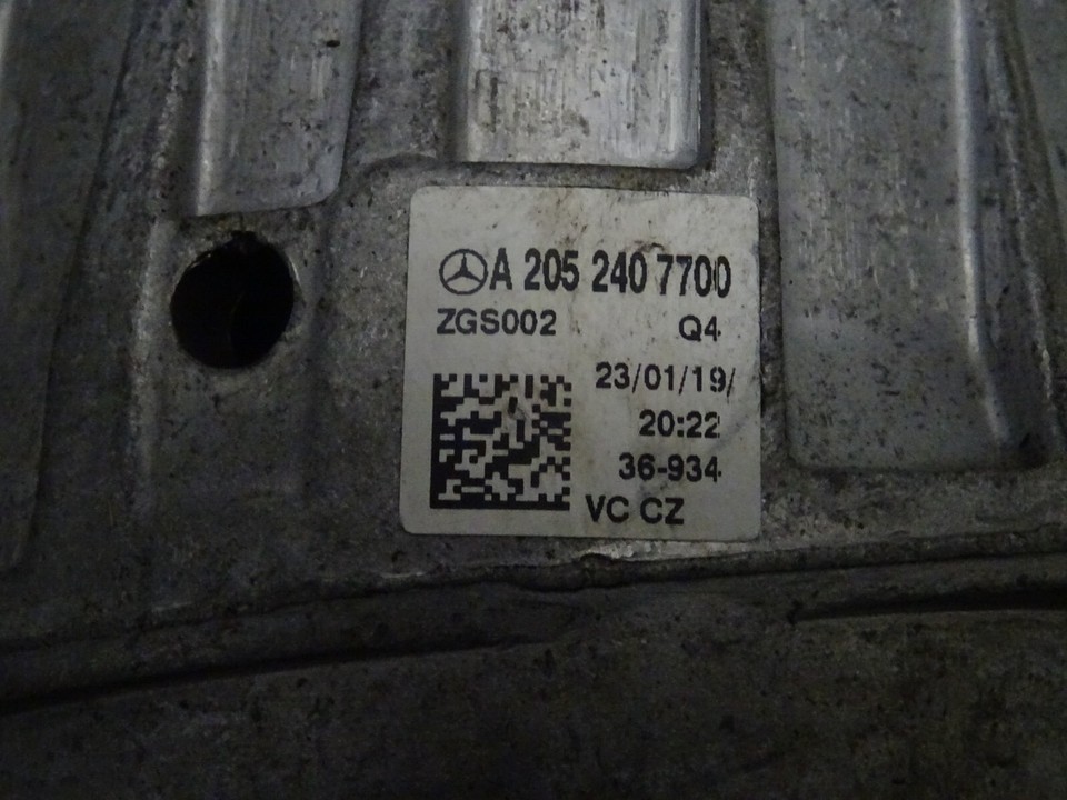 Engine Mount Mercedes C 205 Holder Right A2052407700 | eBay