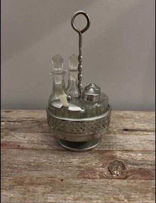 Salt & Pepper Shakers - Cruet Set