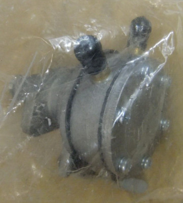 Fuel Lift Pump 16604-52030 16604-52032 for Kubota Engine V1903 V2203 ...