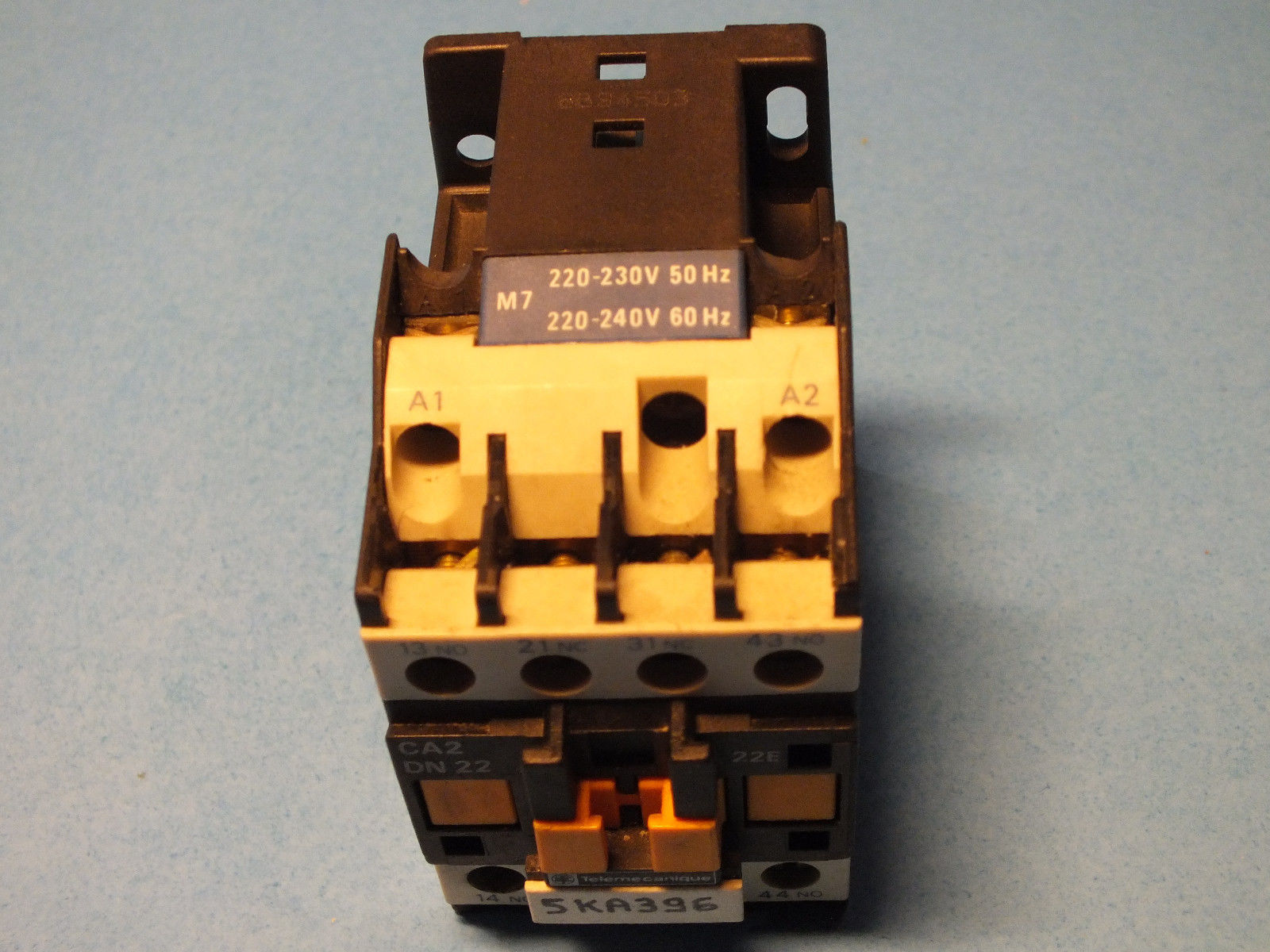 Telemecanique CA2-DN22 (CA2-DN22-M7) 220-230V/50Hz 220-240V/60Hz | eBay