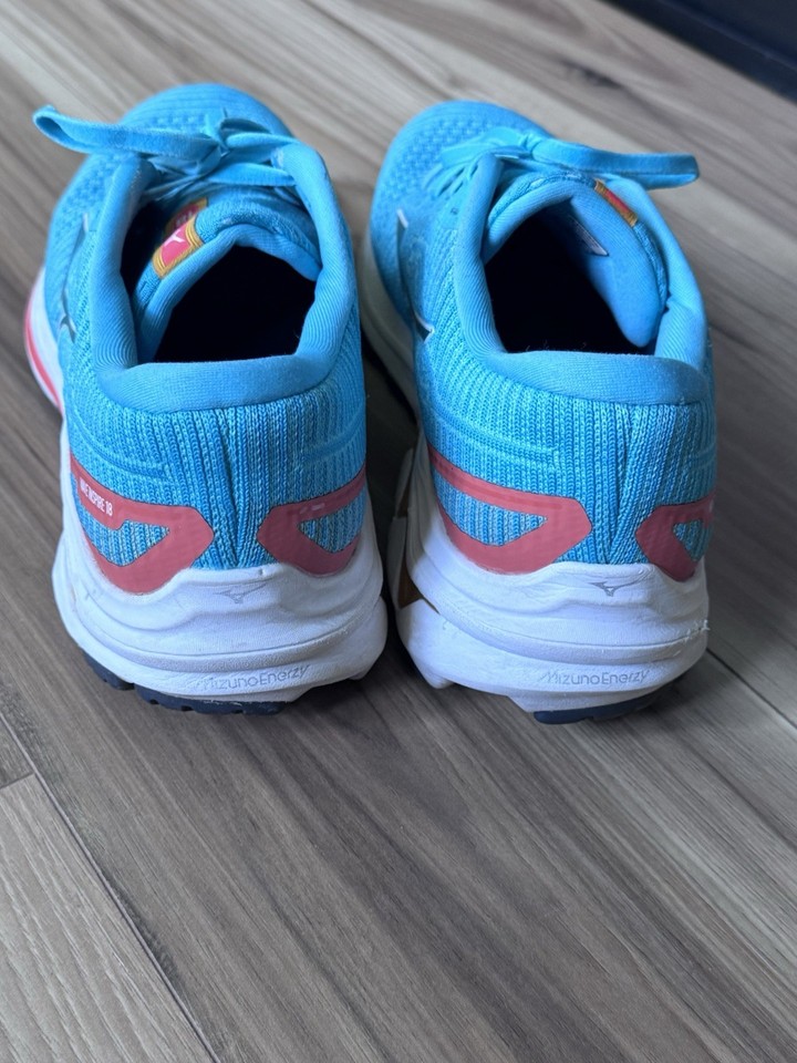 Mizuno Women’s Size 11 Wave Inspire 18 Waveknit Running Shoe Teal | eBay