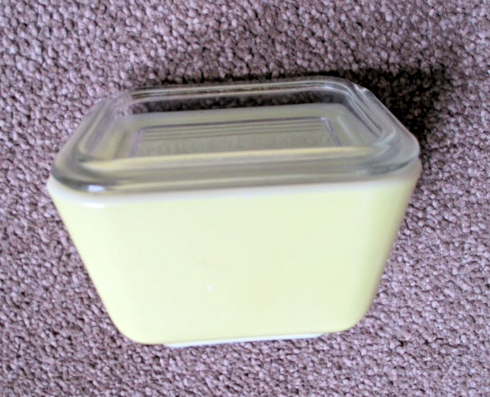 VINTAGE PYREX MILK GLASS 501 B YELLOW 1 1/2 CUP DISH WITH LID MADE IN ...