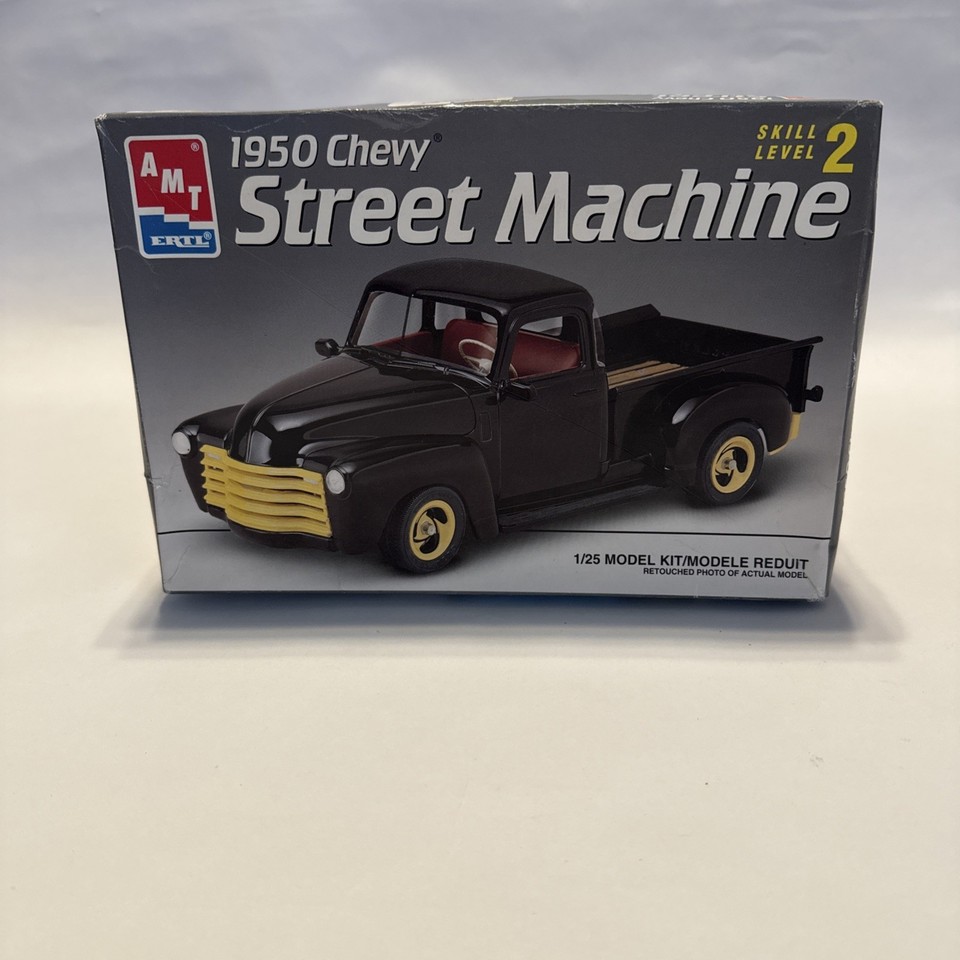 AMT 1950 Chevrolet Pickup Street Machine Model Kit # 6681 Open Box 1/25 ...