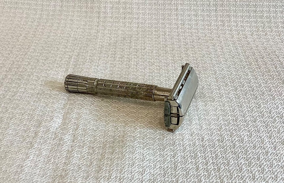 Vintage Gillette Flare Tip Super Speed Safety Razor, Code C1, 1957 ...