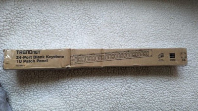 24-Port Blank Keystone 1U Patch Panel, 1U 19" Metal Rackmount Housing ...