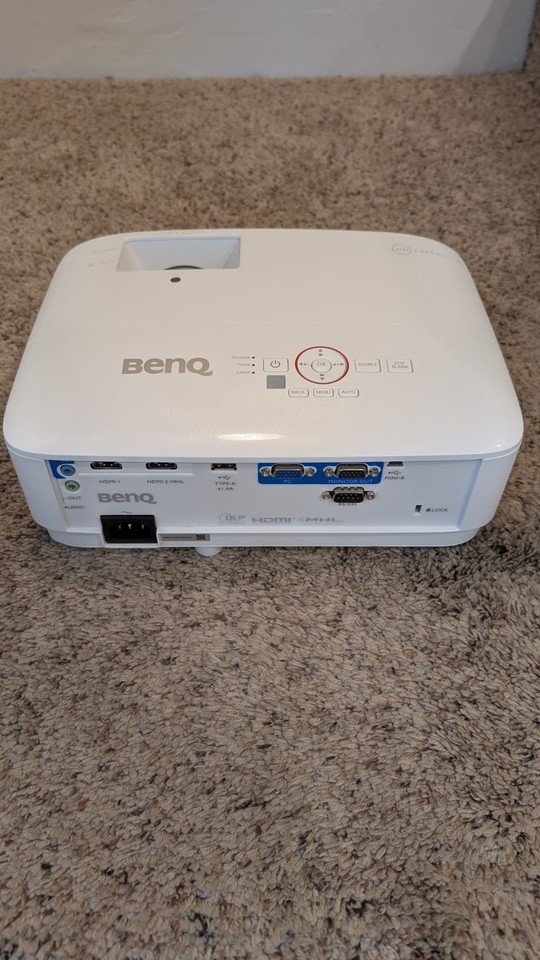 BenQ TH671ST 1080p Short Throw Home Theater & Gaming Projector White ...