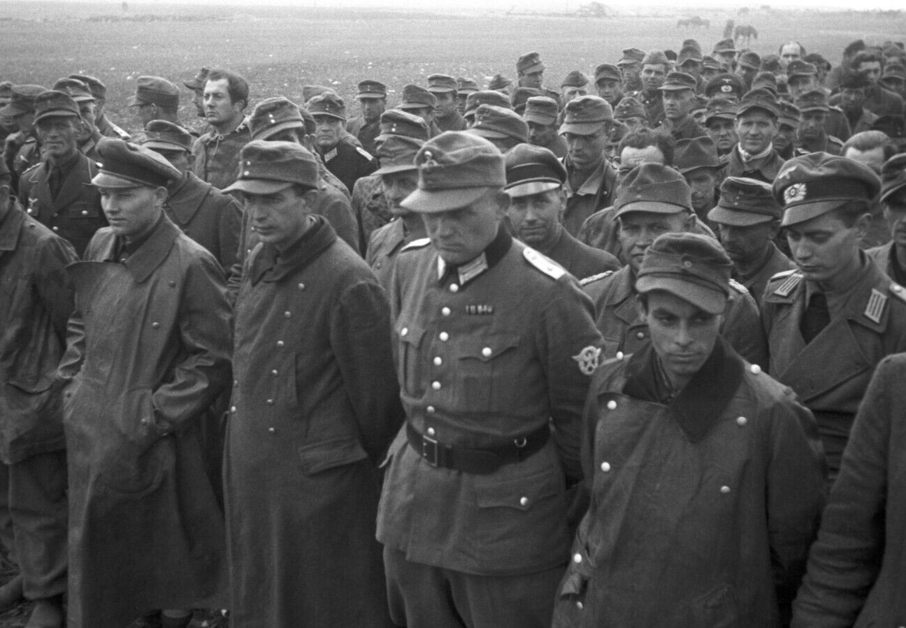 WW II Usa Photo -- German Soldiers Surrendering | eBay