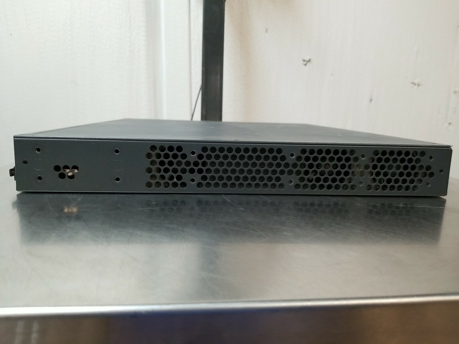 HP 2620-48 PoE+ SWITCH Ethernet Switch Rack-Mountable (J9627A#ABA ...