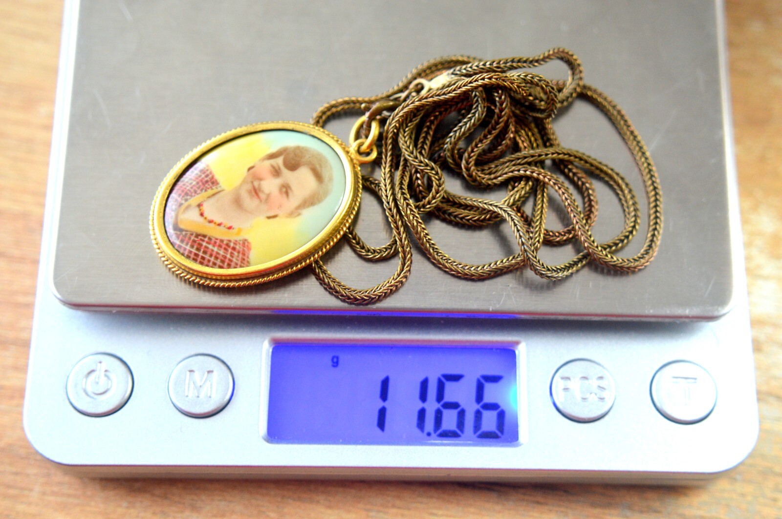 ANTIQUE LADY PHOTO PORTRAIT CHAIN NECKLACE PENDANT | eBay