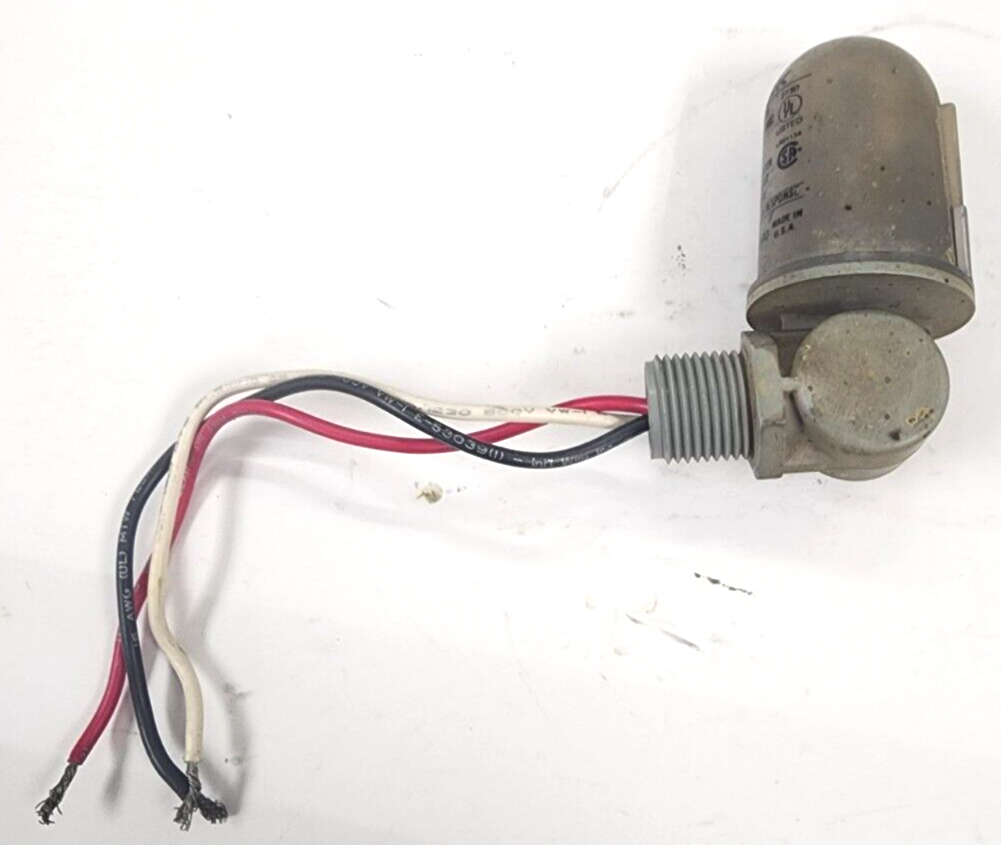 TORK MODEL 2001 PHOTOELECTRIC SWITCH 2000W TUNGSTEN 1800VA BALLAST OAL ...