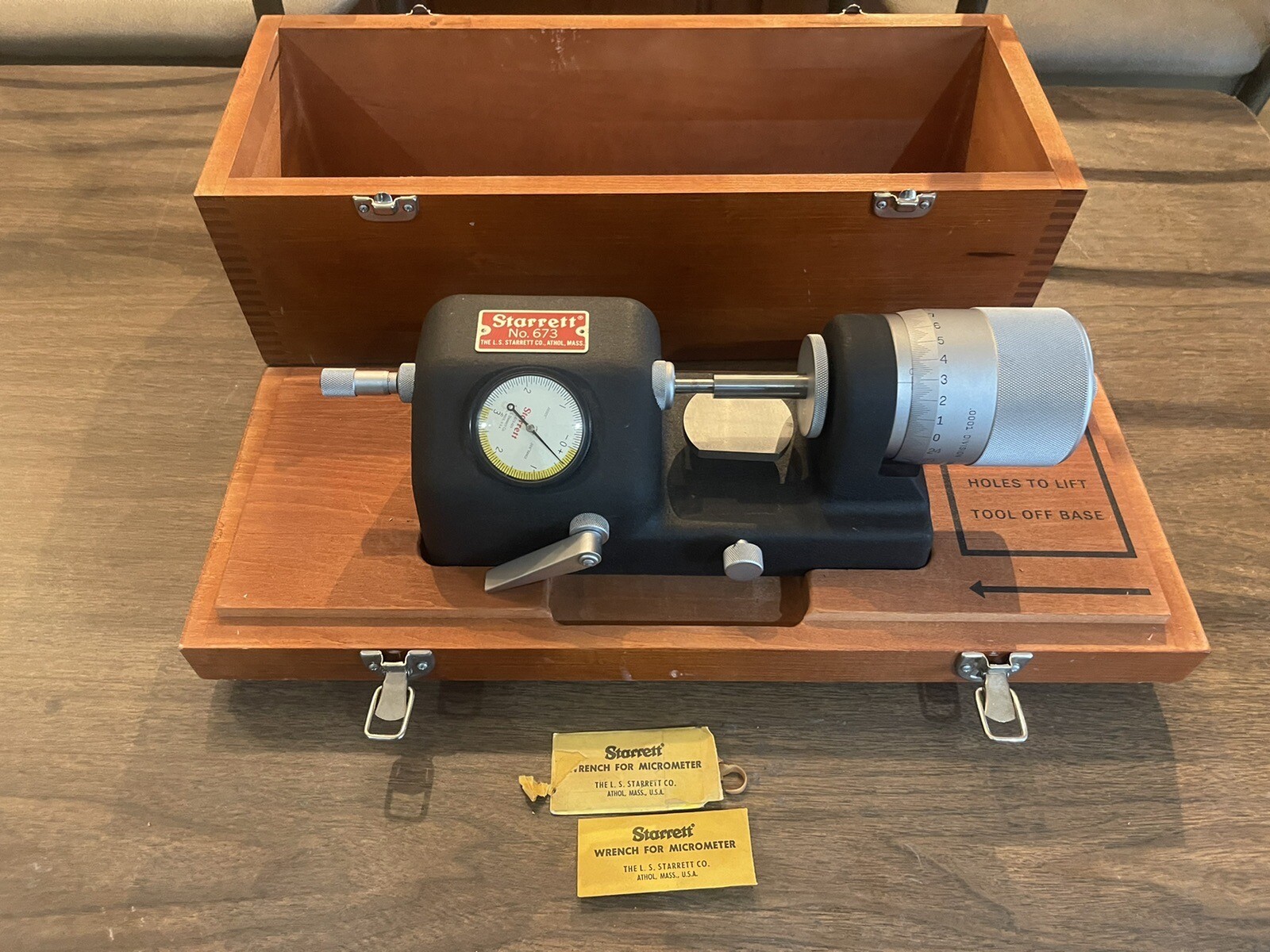 STARRETT 673XZ DIRECT-READING BENCH MICROMETER CARBIDE ANVIL 0- 2 ...