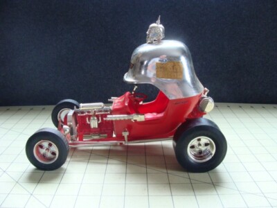 VINTAGE BIG RED BARON PLASTIC MODEL CAR 1:12 SCALE | eBay