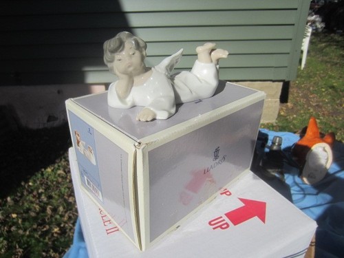 LLADRO ANGEL LAYING DOWN 4541 IN BOX DAISA SPAIN | eBay