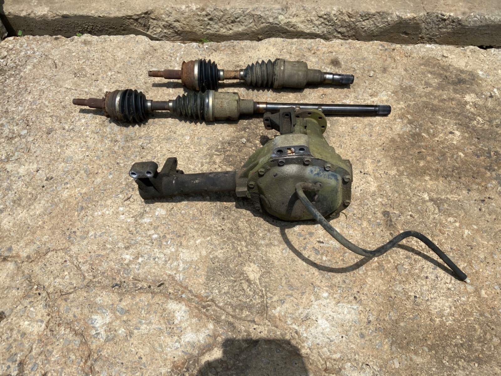 Dodge Dakota Front Axle Assembly w/Shafts 3.55 NO SHIPPING | eBay