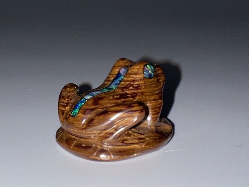 Carved Australian Boulder Opal Frog Fetish / Effigy With Opal Inlay ...
