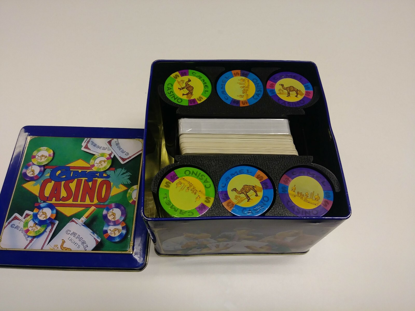 CAMEL: CASINO Includes Illustrated Tin, 2 Decks of Cards, Poker Chips ...