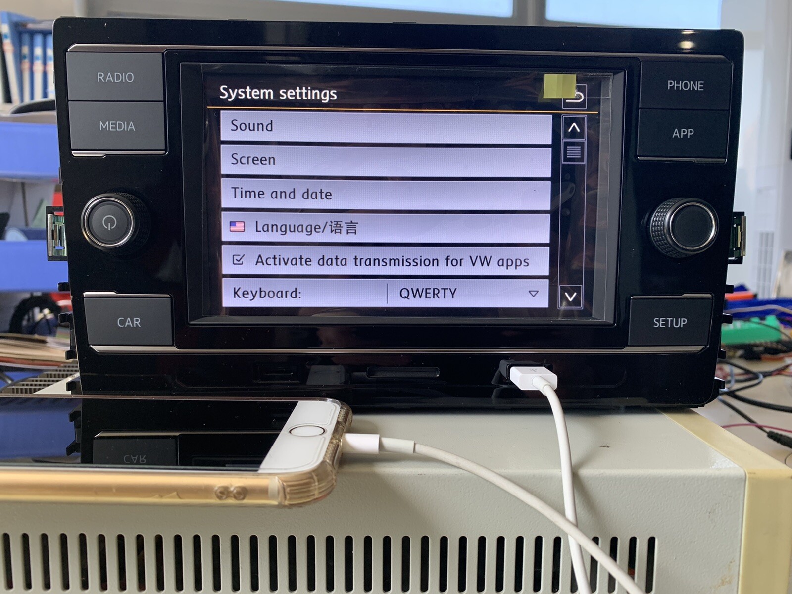 VOLKSWAGEN Touch-screen CD player MIB-2G MQB STANDARD+ part no ...