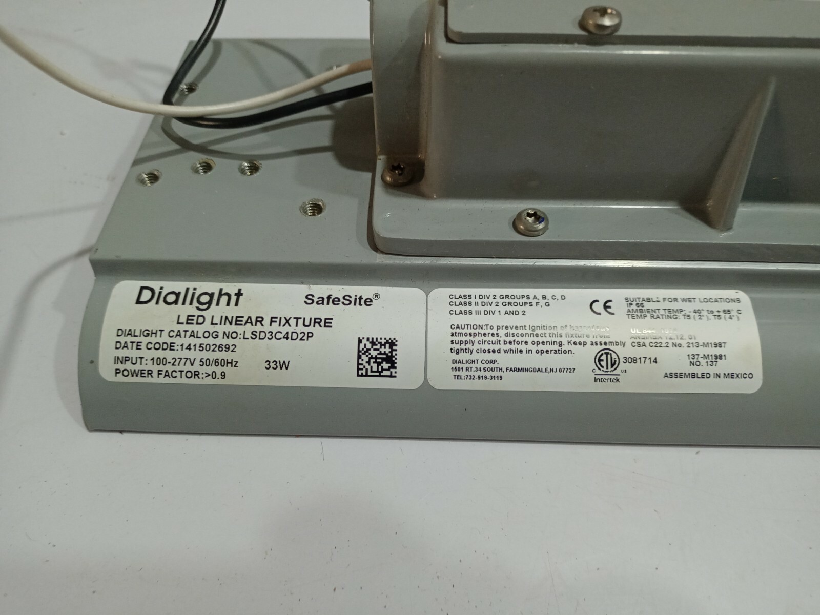 Dialight LSD3C4D2P Safesite LED Linear Fixture | eBay