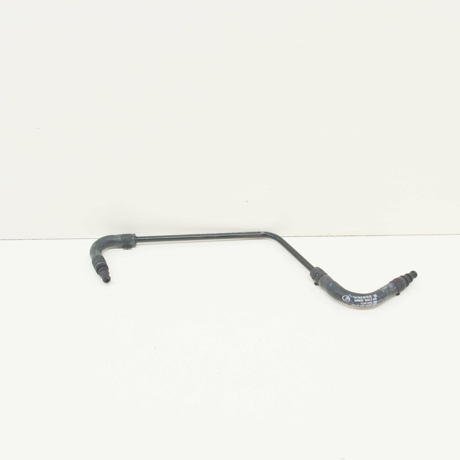 New Genuine MERCEDES BENZ C-Class W204 Expansion Tank Breather Pipe ...