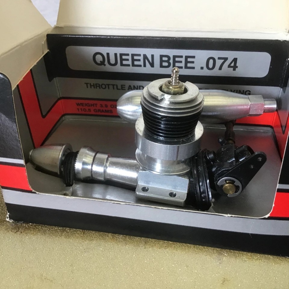 NIB COX QUEEN BEE 074 Model Plane Engine Radio Control R/C Cox Thimble ...
