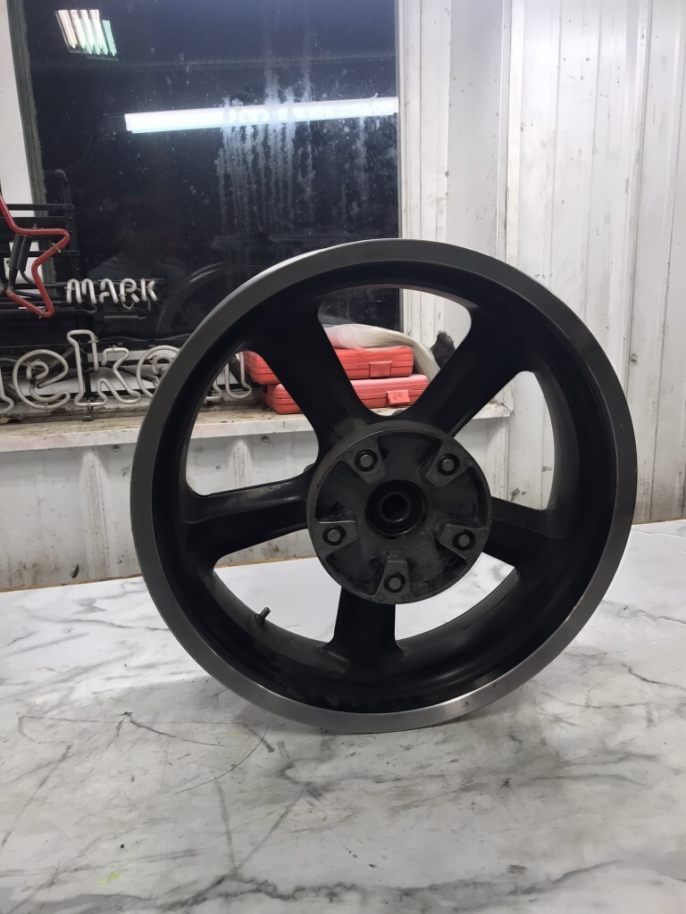 05 Harley Davidson VRSCB V-Rod Rear Back Rim Wheel Straight | eBay