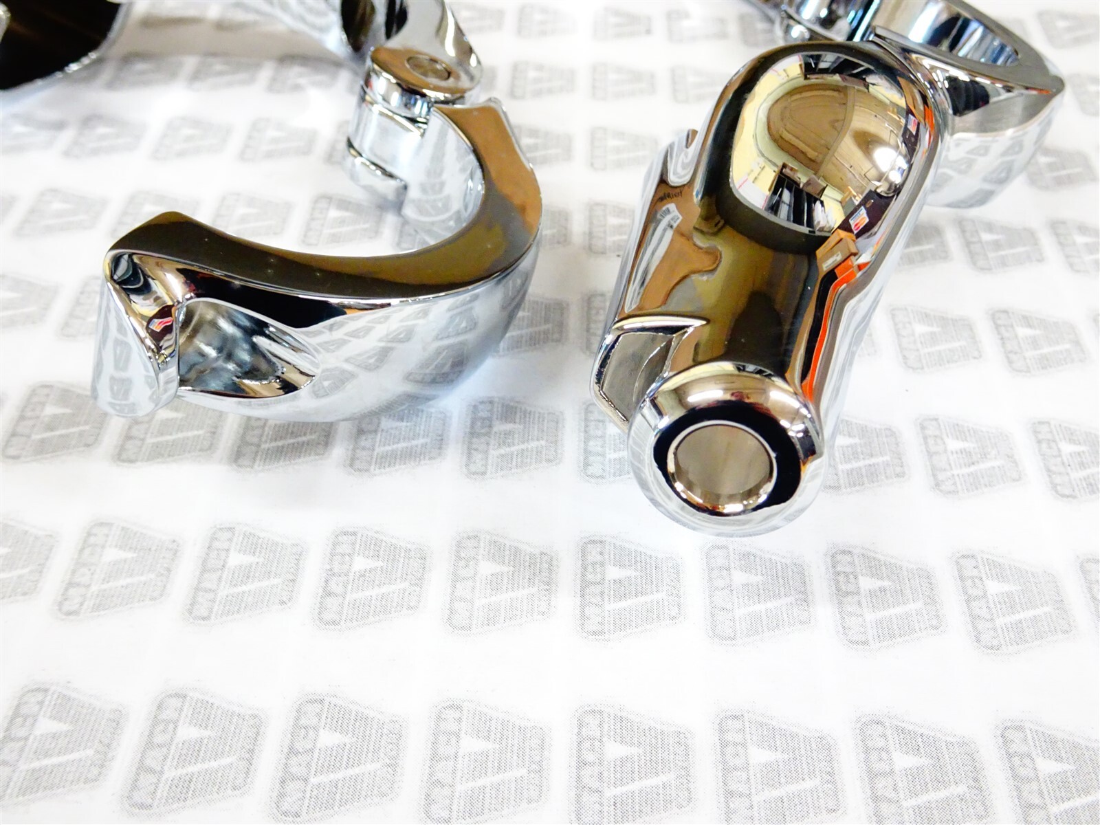 Harley Davidson Front Turn Signal Relocation Kit 2008 Dyna 69433 08 for ...