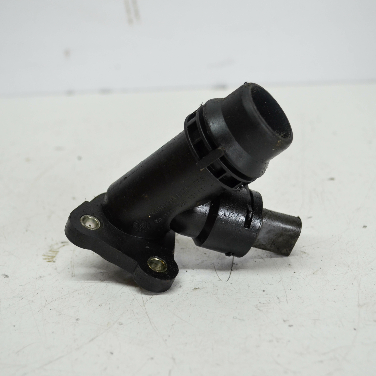 VW GOLF V 2008 Cooling Flange 06F121131C 4071877 | eBay