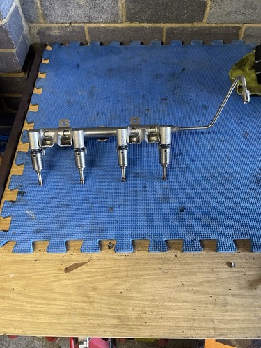 Mini Cooper S R56 Fuel Rail, Fuel Pressure Sensor And Injectors N14 ...