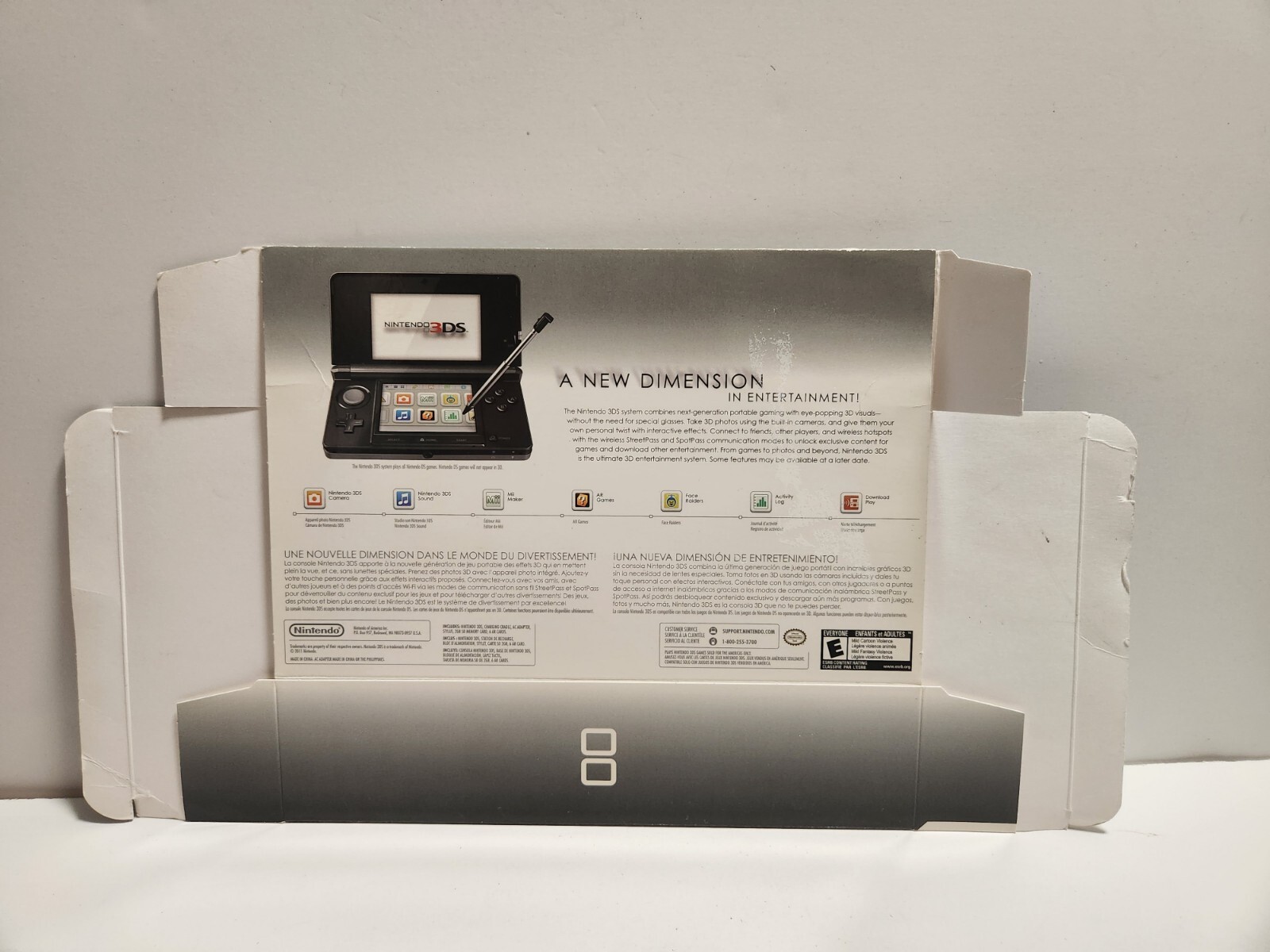 Cosmo Black Nintendo 3DS Handheld Display Box ONLY | eBay