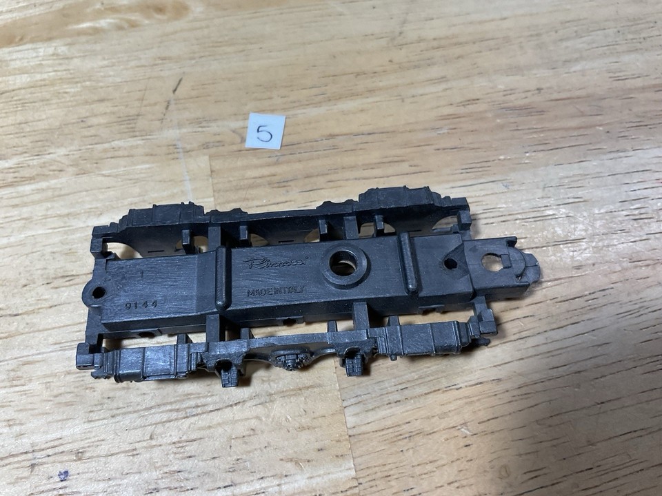 Ho Scale Train Parts Lot of Passenger Truck Parts | eBay