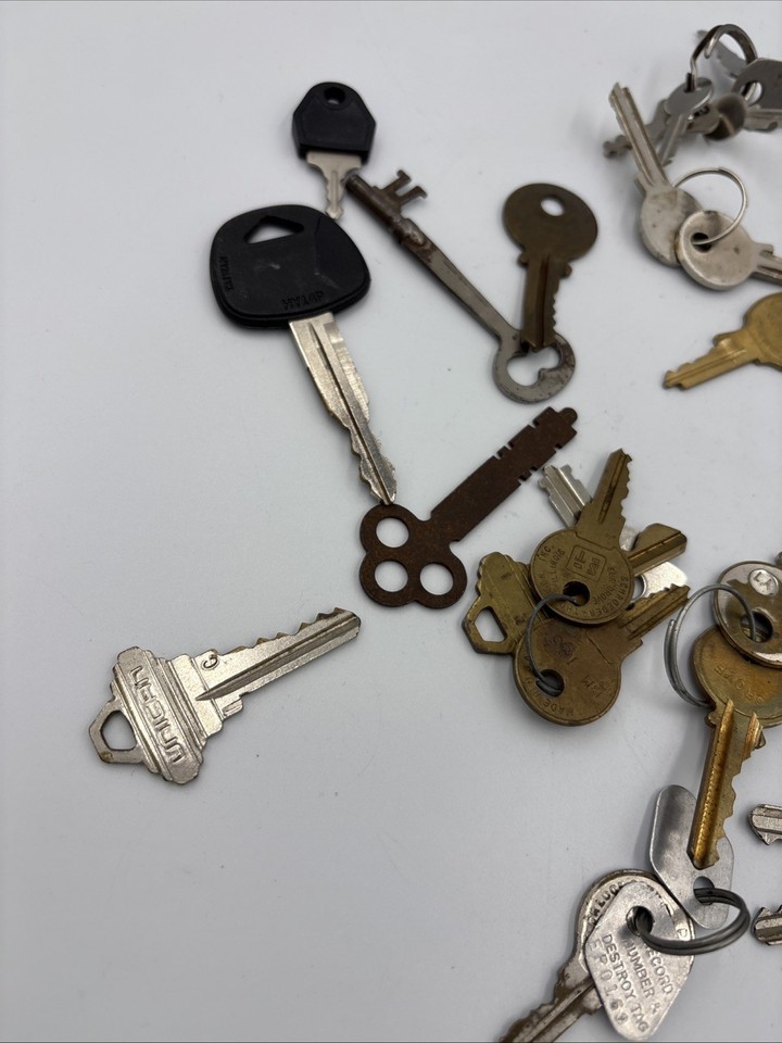 Vintage Keys , All Random Lot Of 33 As Shown #430417 | eBay