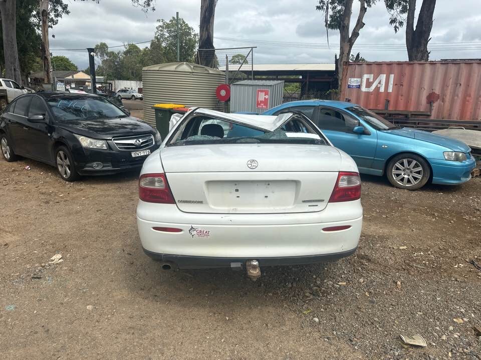 2001 Holden Vx Commodore Rh Driver Front Guard Repeater/blinker #B167 ...