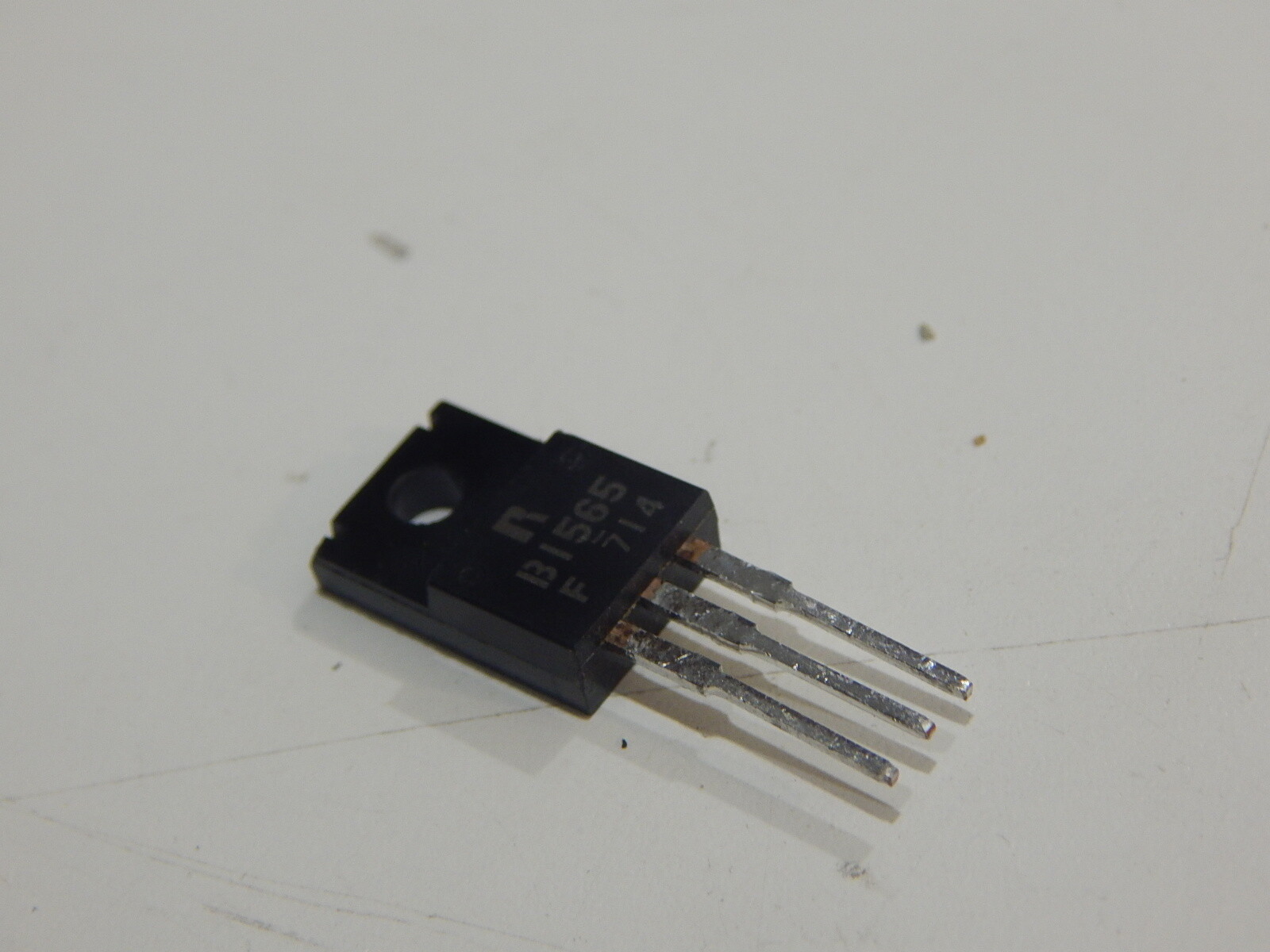 ROHM 2SB1565F 2SB1565 PNP 80V 3A 25W SILICON POWER TRANSISTOR NEW ...