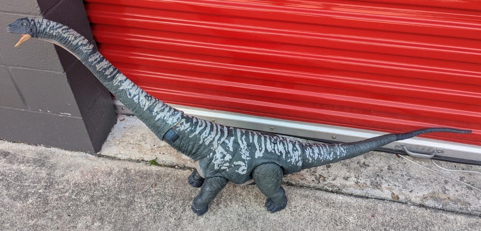 Jurassic World: Dominion Dreadnoughtus 5-Foot Long Dinosaur Target ...