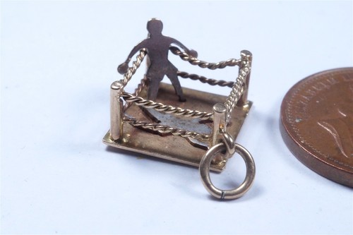 VINTAGE ENGLISH 9K GOLD UNUSUAL BOXING RING / BOXERS CHARM c1949 | eBay