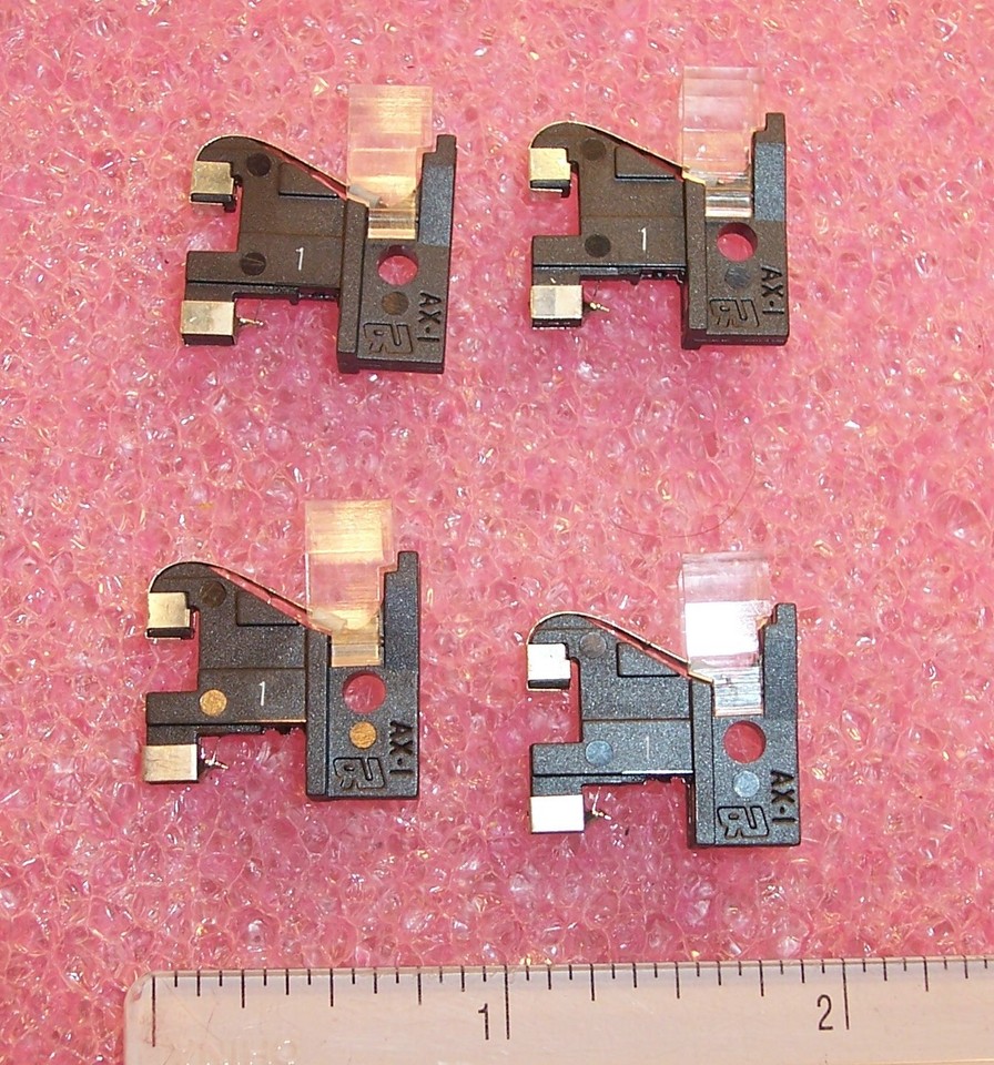 QTY (250) 1A 125V ALARM INDICATING FUSES W/ SAX COVER BK/GMT-1A TYPE ...
