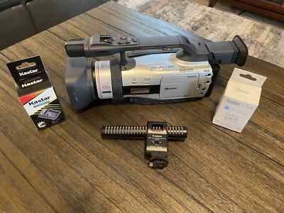 Canon DM-GL2 A 3CCD Digital Video Camera Camcorder NTSC w DM-50 ...