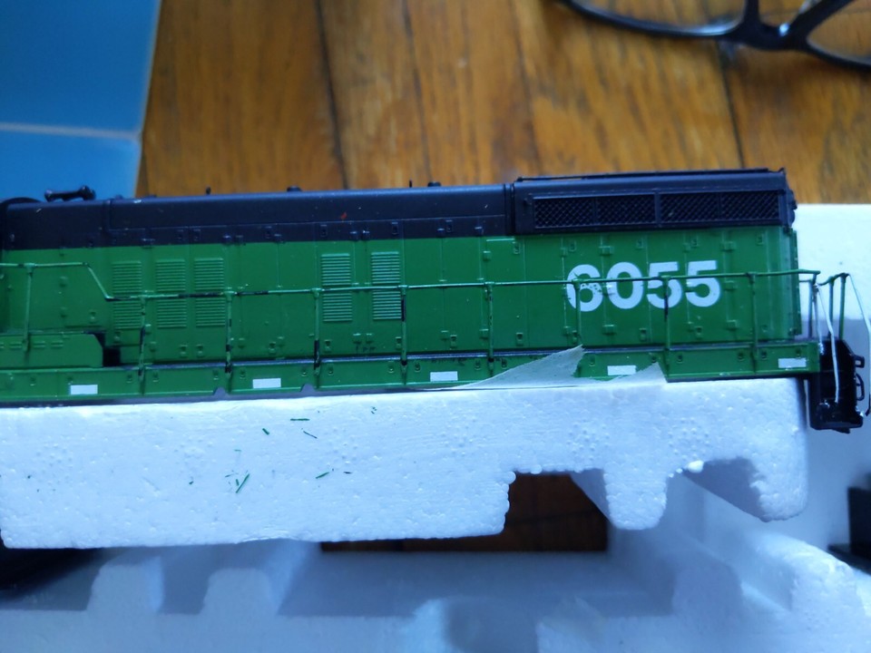 Proto 2000 HO SD7 Burlington Northern Loco 6055. New | eBay