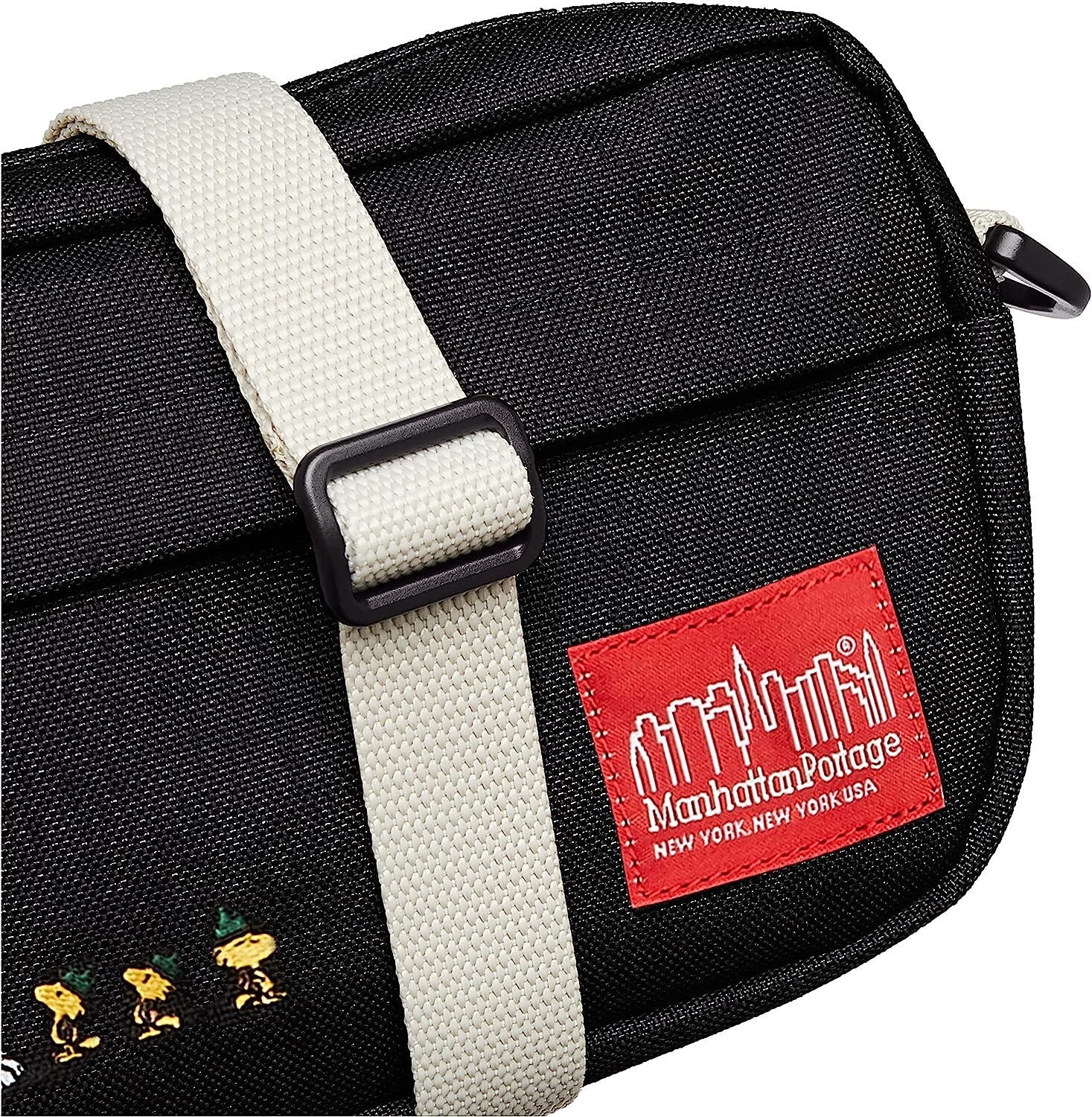 Manhattan Portage Shoulder Bag The mulberry PEANUTS FW2022 Black snoopy ...