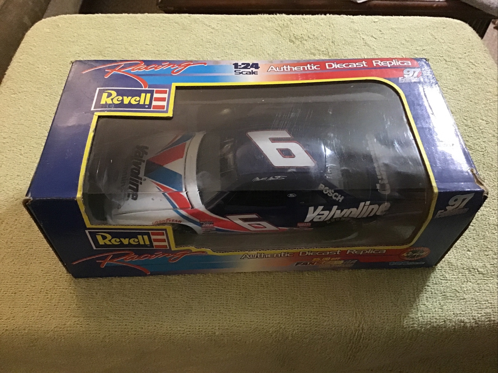 1997 Revell MARK MARTIN #6 Valvoline 1/24 Scale Diecast Nascar | eBay