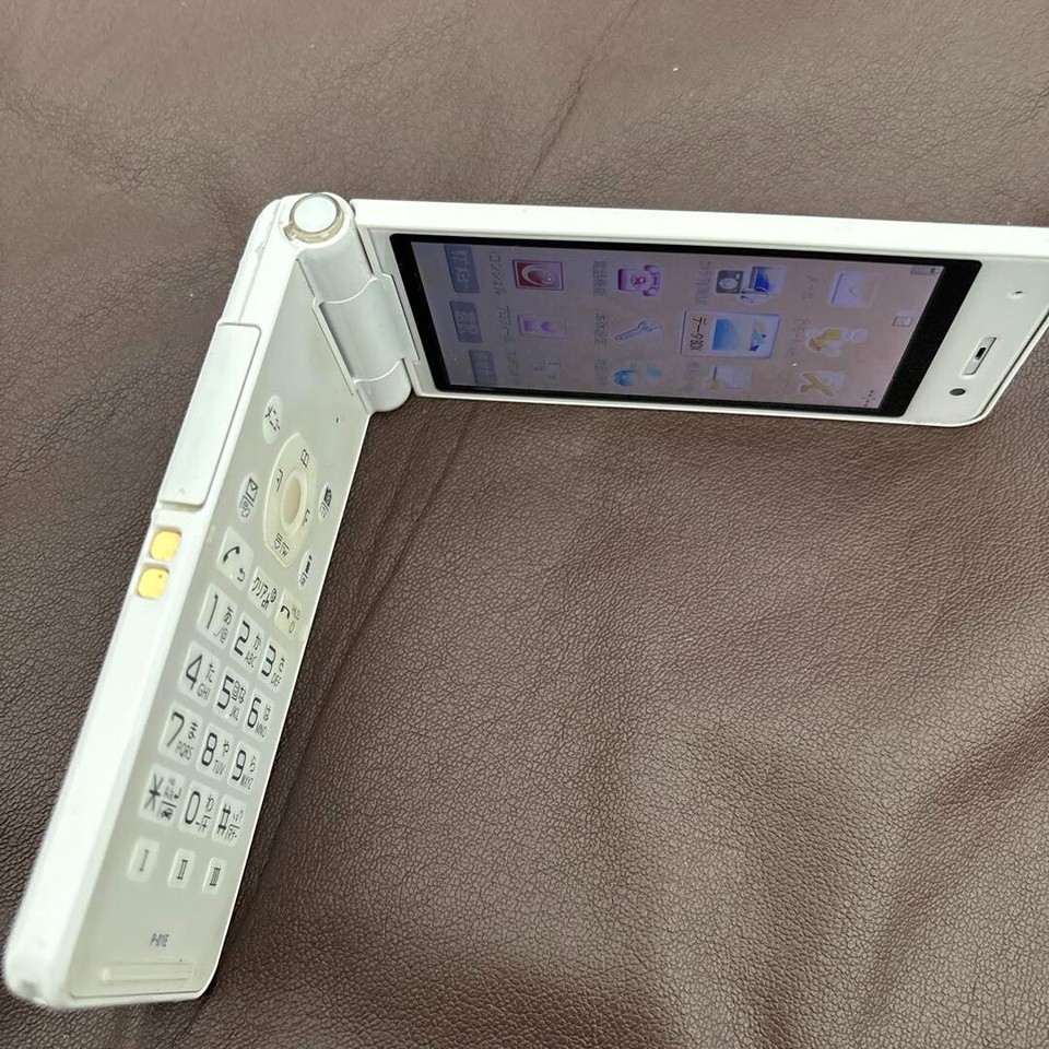 Panasonic Docomo P-01E Japanese Flip Phone Keitai Garakei w/ Charger ...