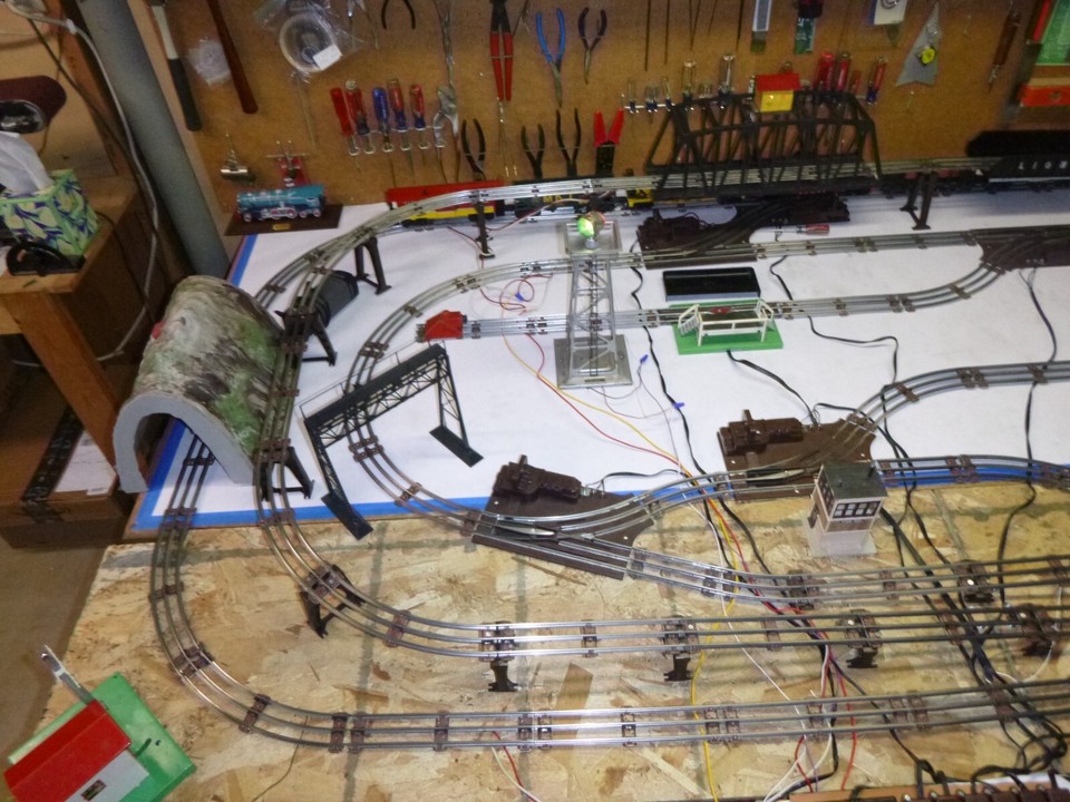 C-7 Reconditioned Addams Family 4x8 Lionel train set w/accessories, 6 ...