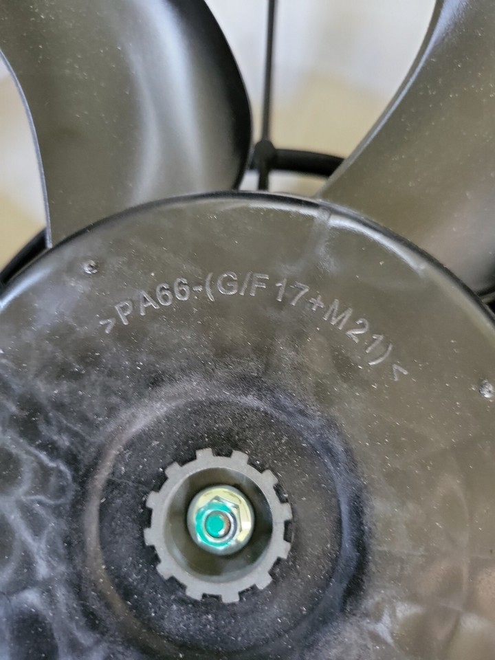 New Radiator Condenser Fan Unit Assembly PA66-(G/F 17+M21) Coolant Tank ...