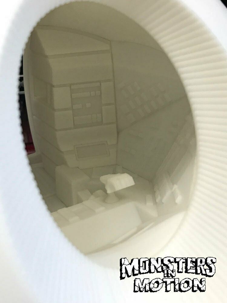 Moebius 2001: A Space Odyssey EVA Pod 1/8 Scale Model Kit SEALED ...