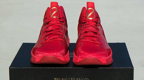 Big Baller Brand/BBB ZO2 Triple Red Basketball Shoes, 2 Free T-Shirts ...